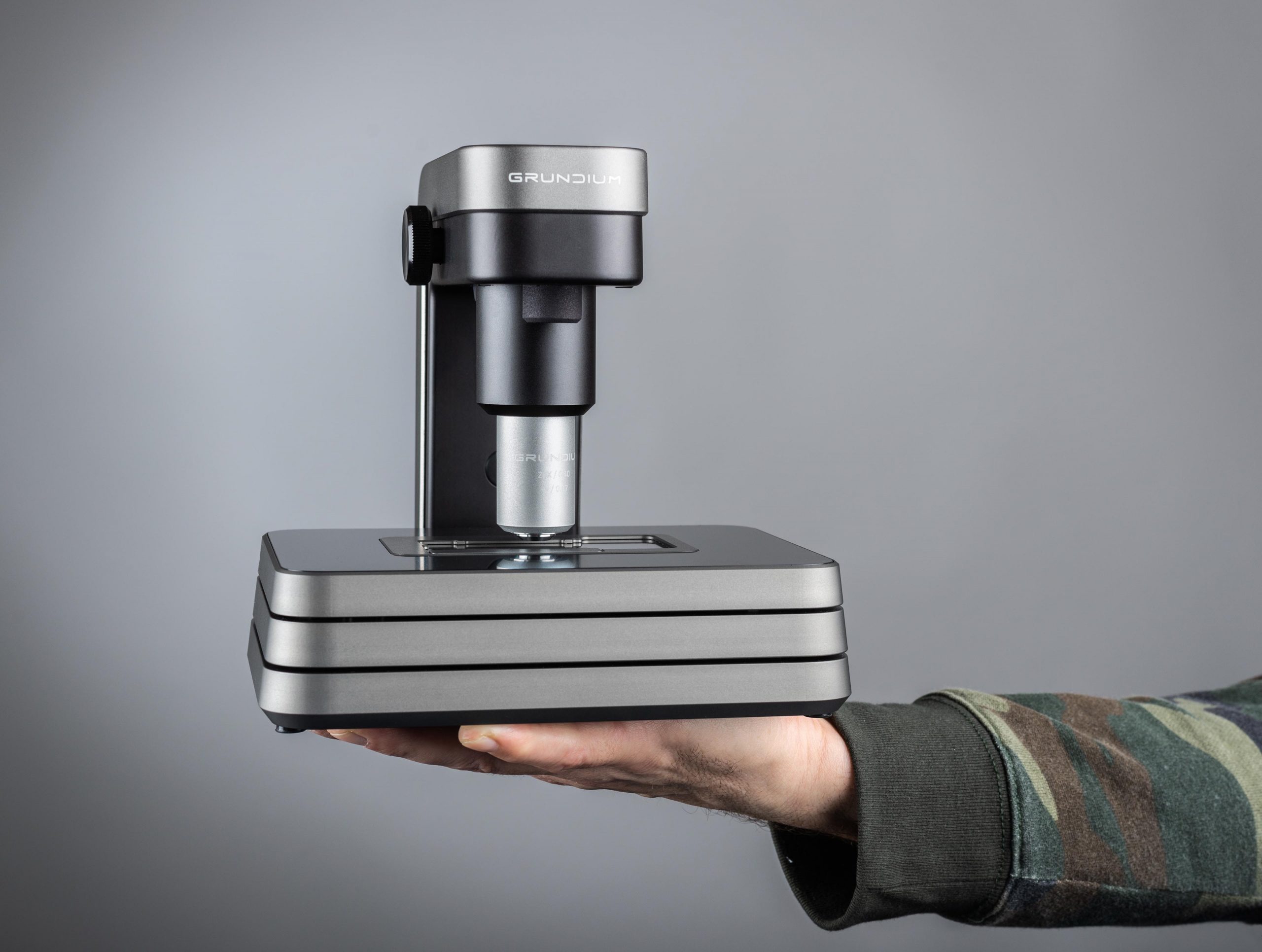 grundium-484-edit2 - Meyer Instruments