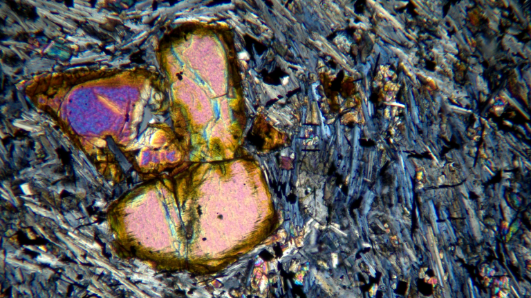 rock-thin-section - Meyer Instruments